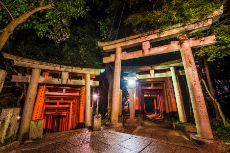 Fushimi Inari Shrine at Night: Kyoto, Japan Tips - TravelCaffeine.com
