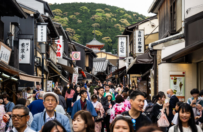 Kyoto Is Crowded. Here's How You Can Avoid Japan's Infamous Overtourism ...