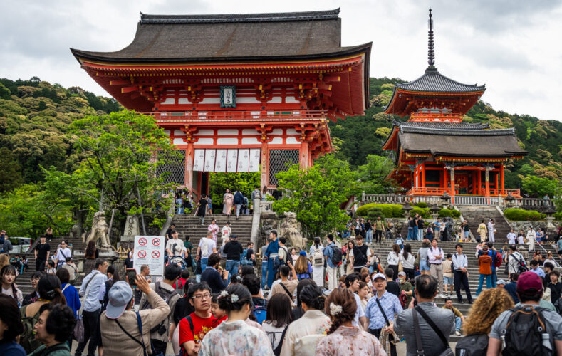 Kyoto Is Crowded. Here's How You Can Avoid Japan's Infamous Overtourism ...